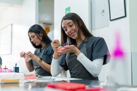 What is the Difference Between Dental Assisting & Dental Laboratory ...